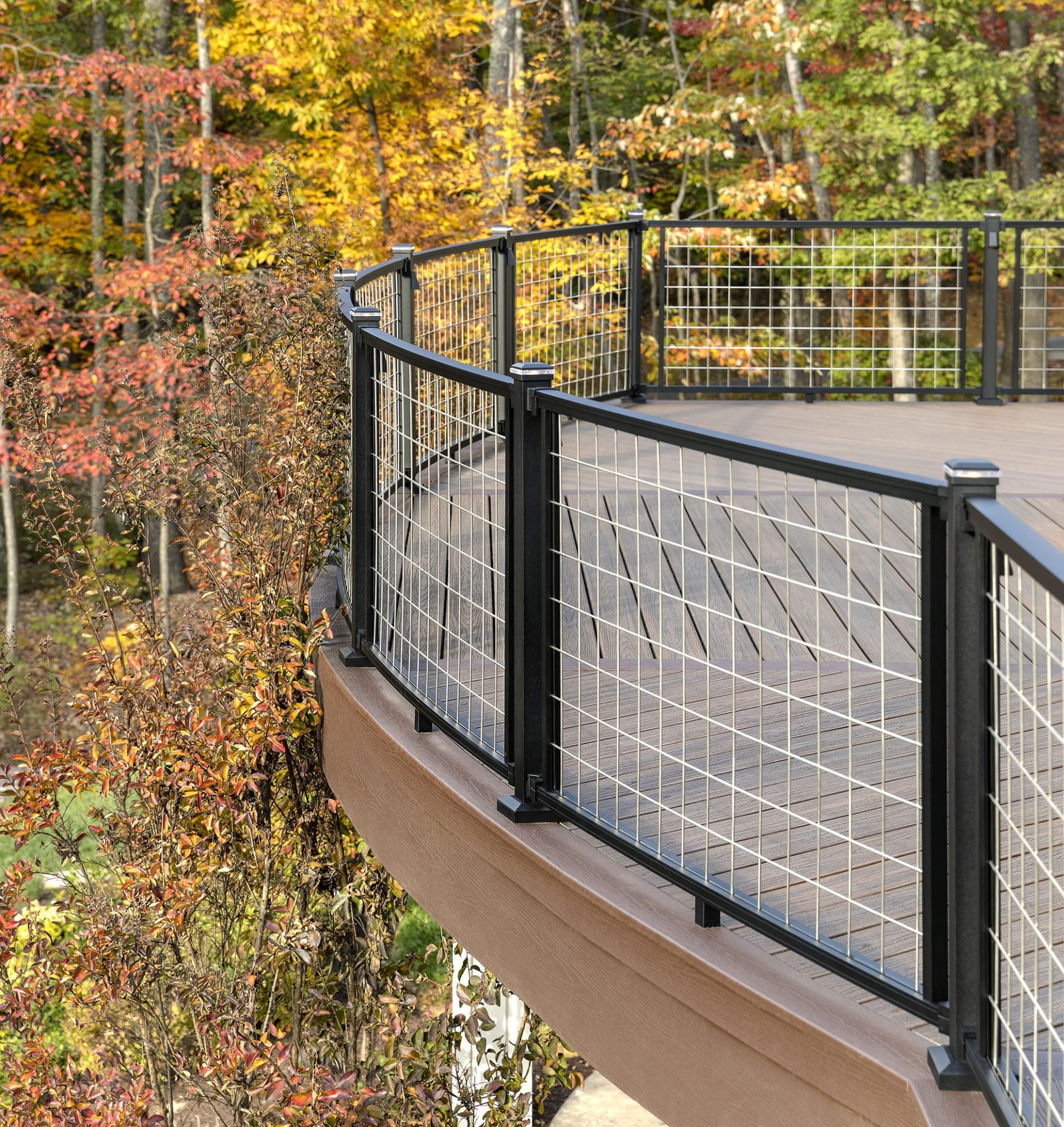 Modern Hog Wire Deck Railing: Blending Style and Durability ...