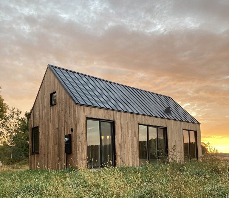 The Rise of Modern Wood Siding in Contemporary Architecture ...