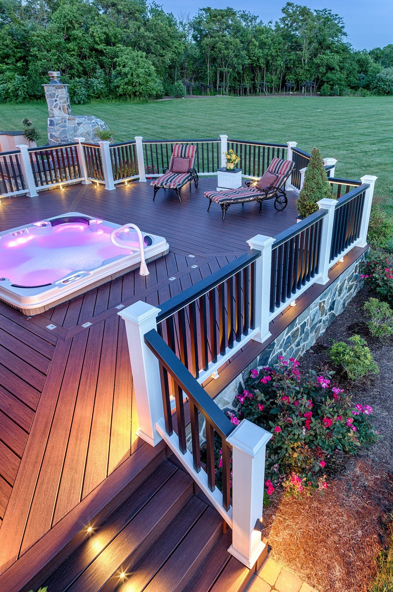 Most Popular Deck Board Layout Patterns for Residential Homes ...
