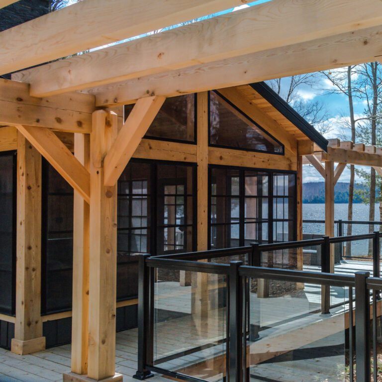 Western Red Cedar vs White Cedar: What's the Difference ...