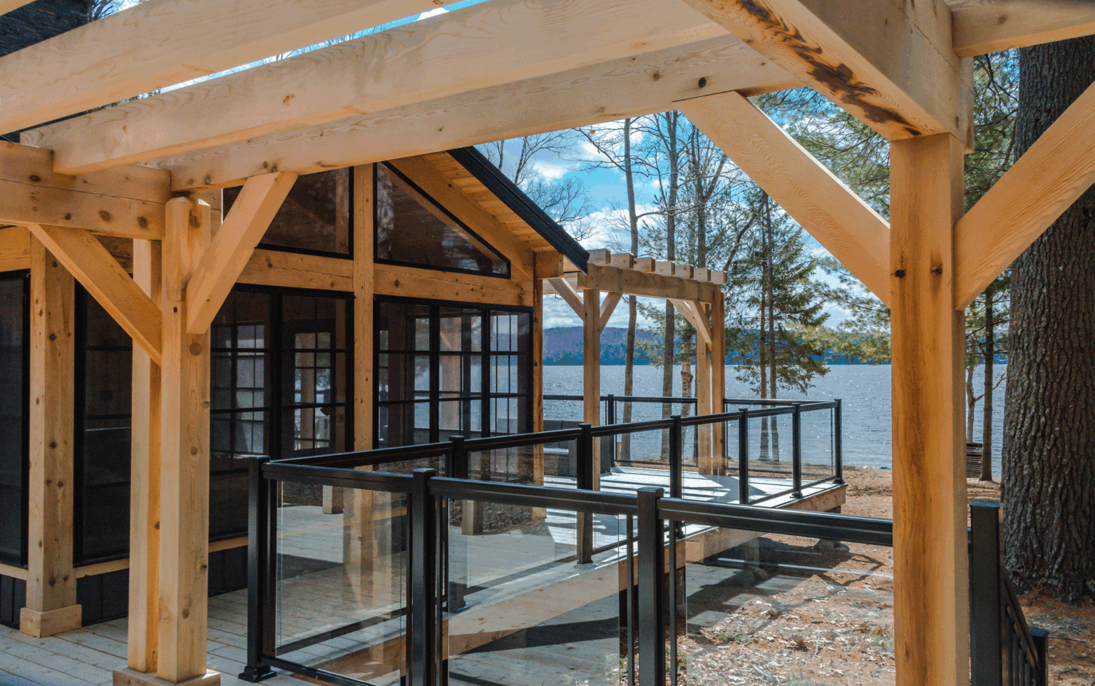 Western Red Cedar vs White Cedar: What's the Difference ...